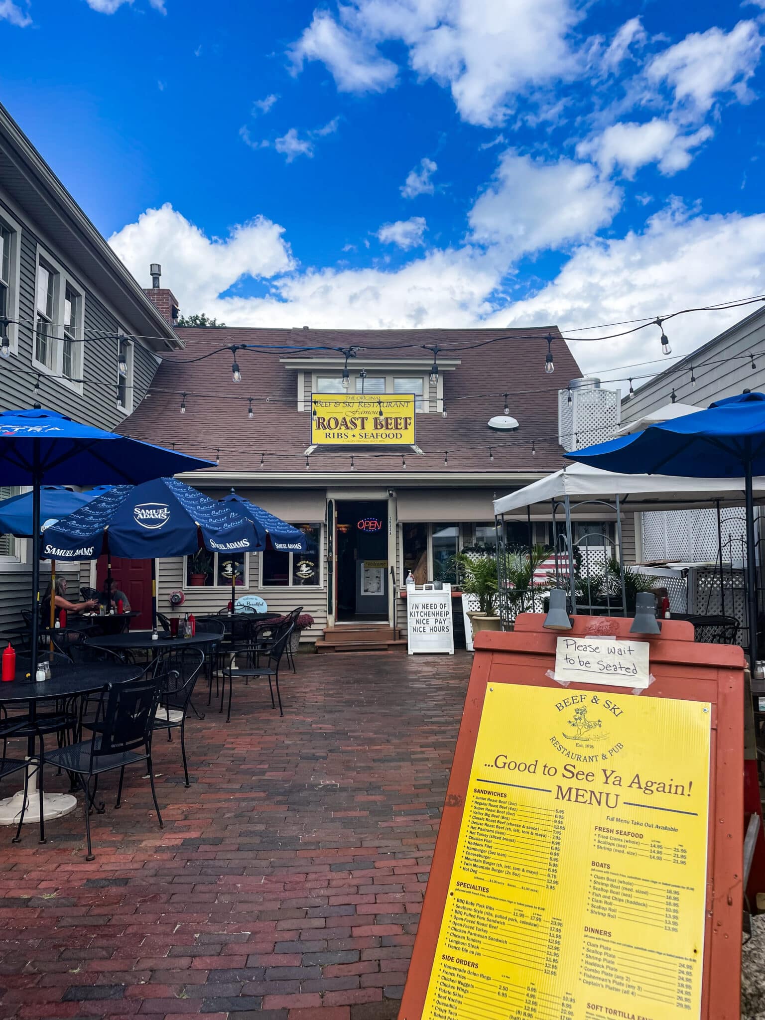 Best Restaurants North Conway 2025 | Top Pubs, Family Spots & Views