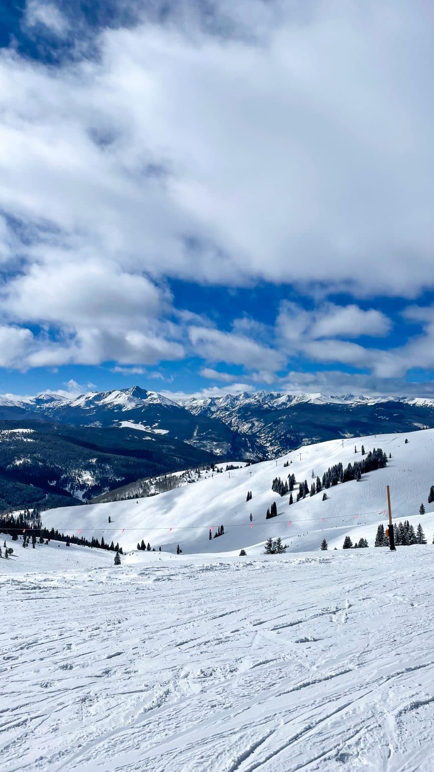 Vail vs Aspen: Skiing, Après Ski & Which Is Better Overall