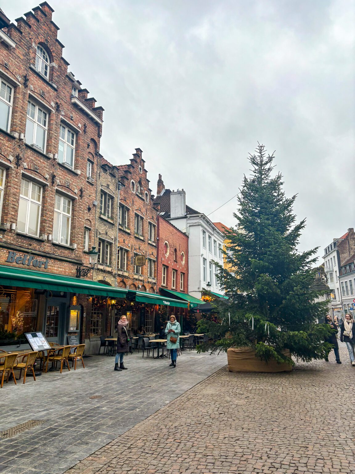 10 Best Photo Spots in Bruges: Canals, Cobblestones & Charm