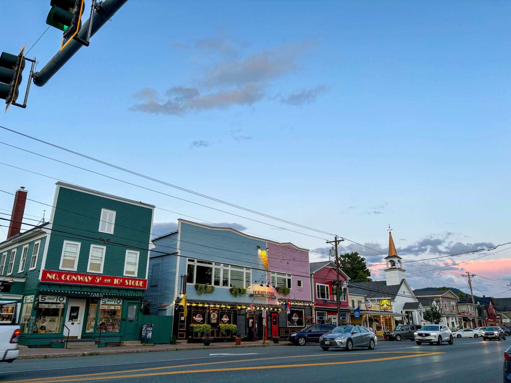 9 Best Bars in North Conway NH: Breweries, Pubs & Drinks with Views