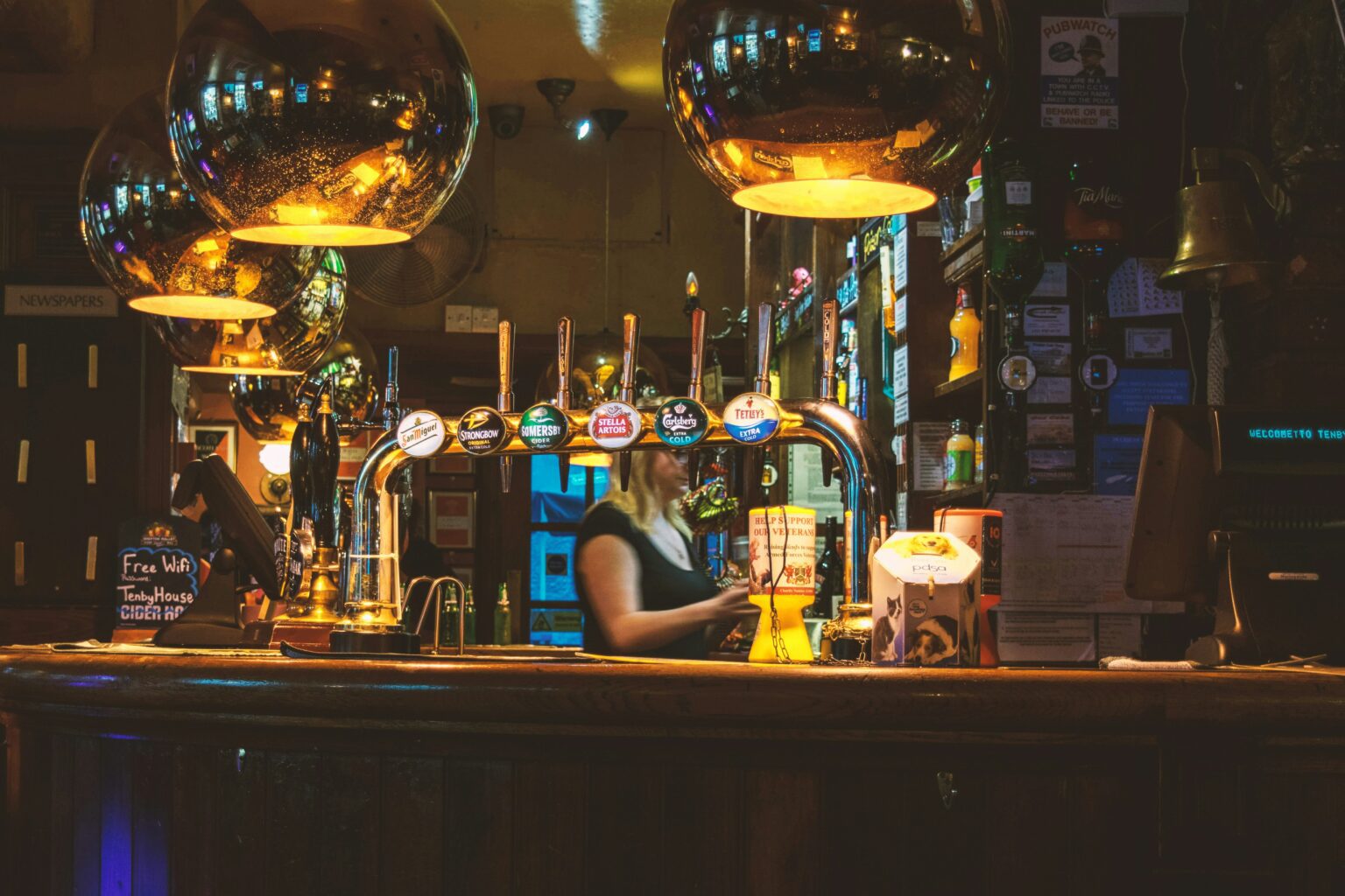 9 Best Bars in North Conway NH: Breweries, Pubs & Drinks with Views