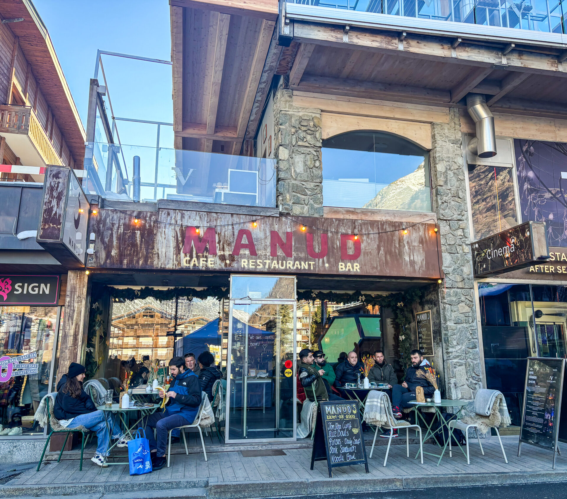 9 Best Restaurants in Zermatt: Swiss Cuisine & Mountain Views